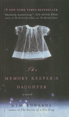 楽天ブックス: The Memory Keeper's Daughter - Kim Edwards - 9781606861660 : 洋書