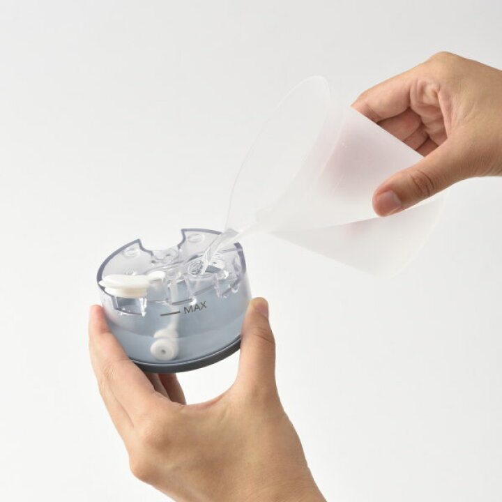 公式 BRUNO ブルーノ スチームアイロン 衣類スチーマー 人気 かけたまま 衣類 立ち上がり約25秒 軽量 ハンディスチーマー 新生活 梅雨 対策 BOE076 おうち時間 【史上最も激安】