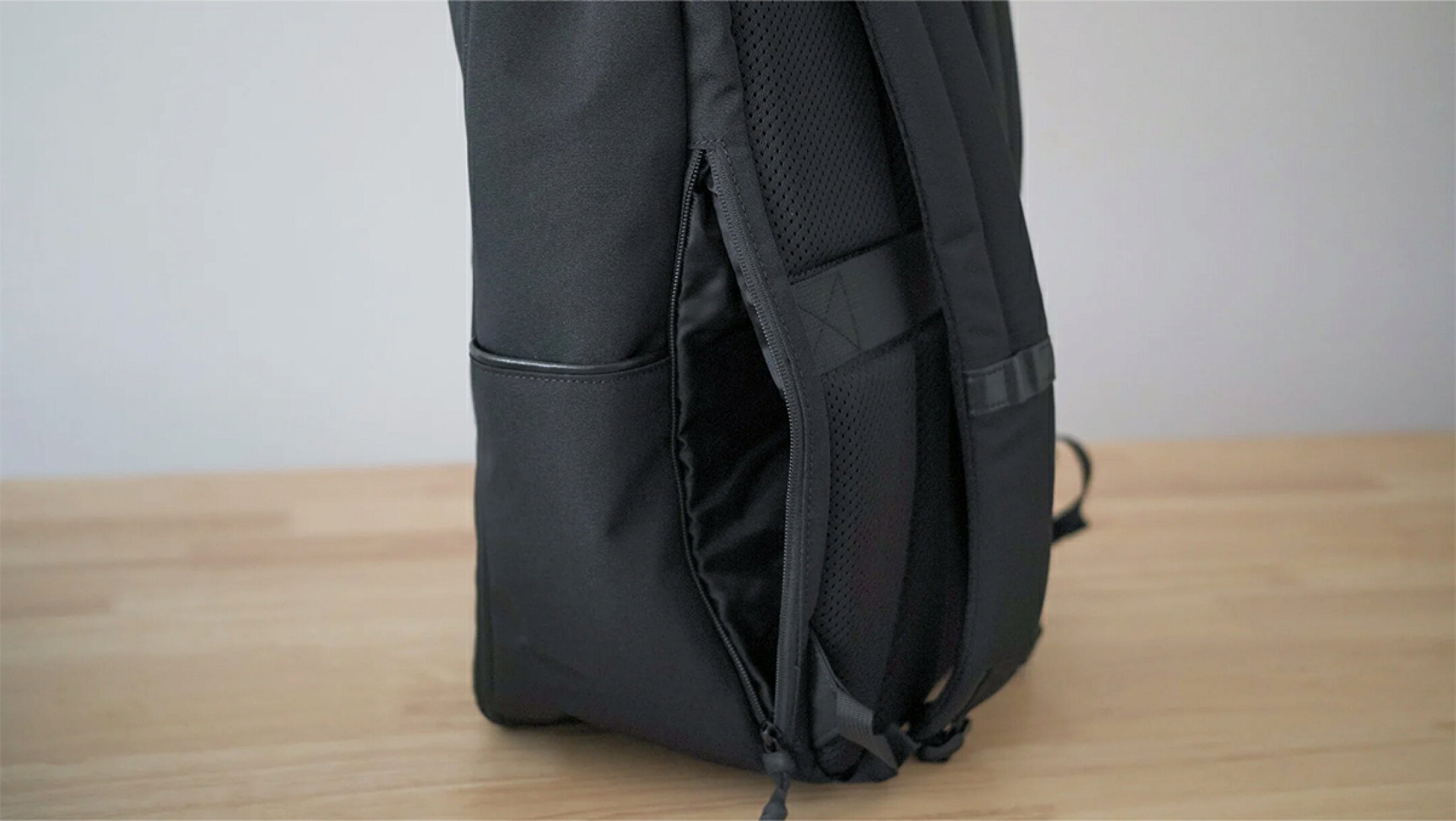 楽天市場 | Evoon - ここが変わった！「マルチビジネスリュックair」2.0 & 3.0徹底比較