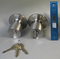 【楽天市場】MIWA HBZSPの刻印のドアノブサッシメーカー三協アルミ 玄関ドア 勝手口ドア 標準キー3本付き 【送料無料】：鍵の鉄人