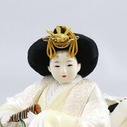 【楽天市場】雛人形 柴田家千代 コンパクト 親王飾り 柴田家千代 葵 流水に木瓜文 白/白 柳親王 裾長衣装着 木製 ハードメイプル突板 楕円形飾り台 平飾り HNYC-3B-H45おひなさま ...