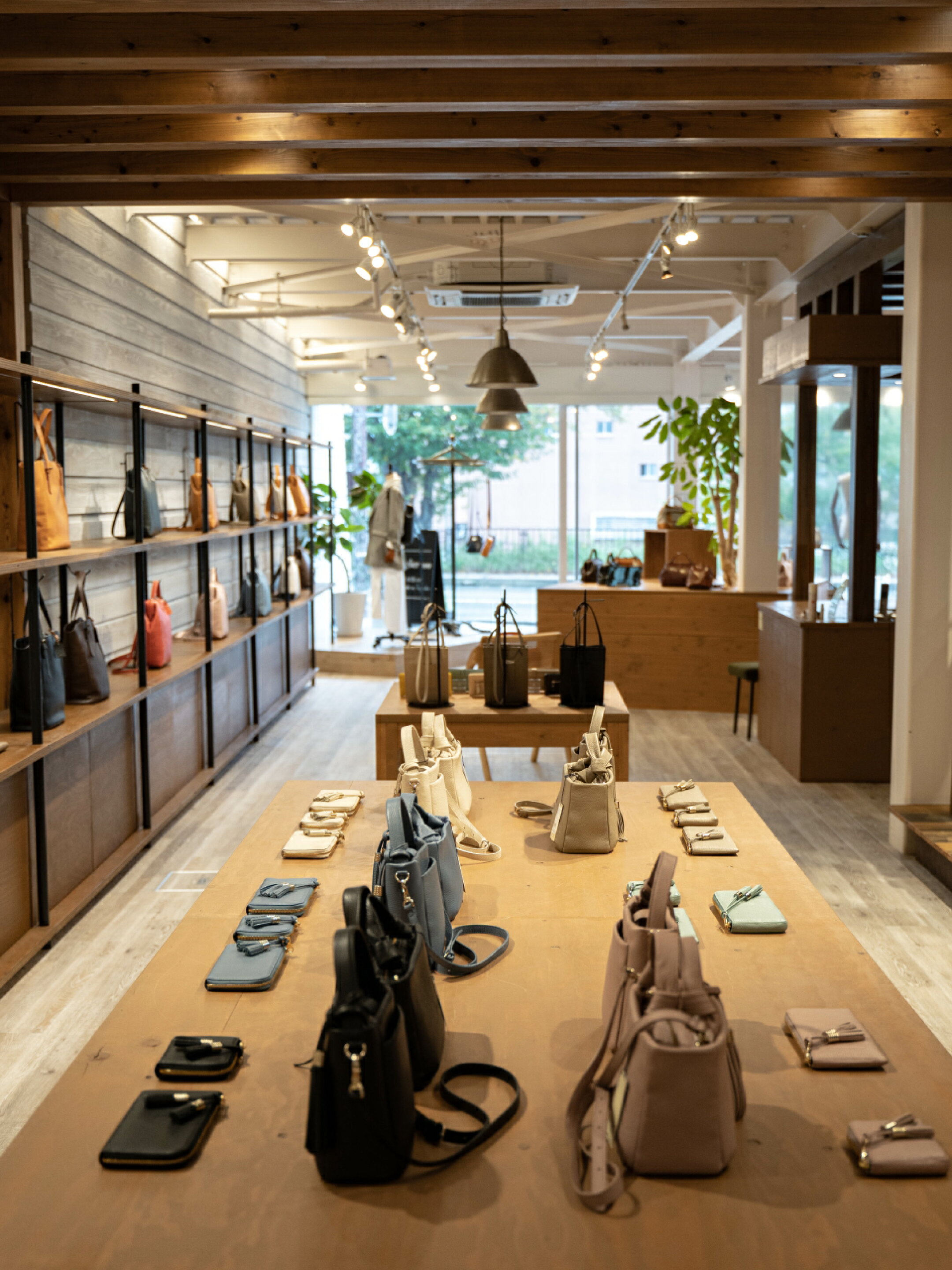 楽天市場 | Atelier nuu shop - 日本一のかばん産地「豊岡市」にございます "Atelier nuu" の直営店です。