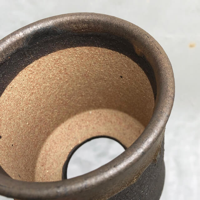 【楽天市場】KAMIYAMA -ZUNDO- POT【金彩 3.5号】10cm×11cm かみ山陶器 寸胴 鉢 黒 信楽焼 底穴大きい トール ...