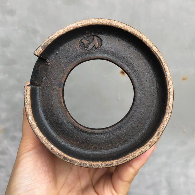 【楽天市場】KAMIYAMA -ZUNDO- POT【金彩 3.5号】10cm×11cm かみ山陶器 寸胴 鉢 黒 信楽焼 底穴大きい トール ...